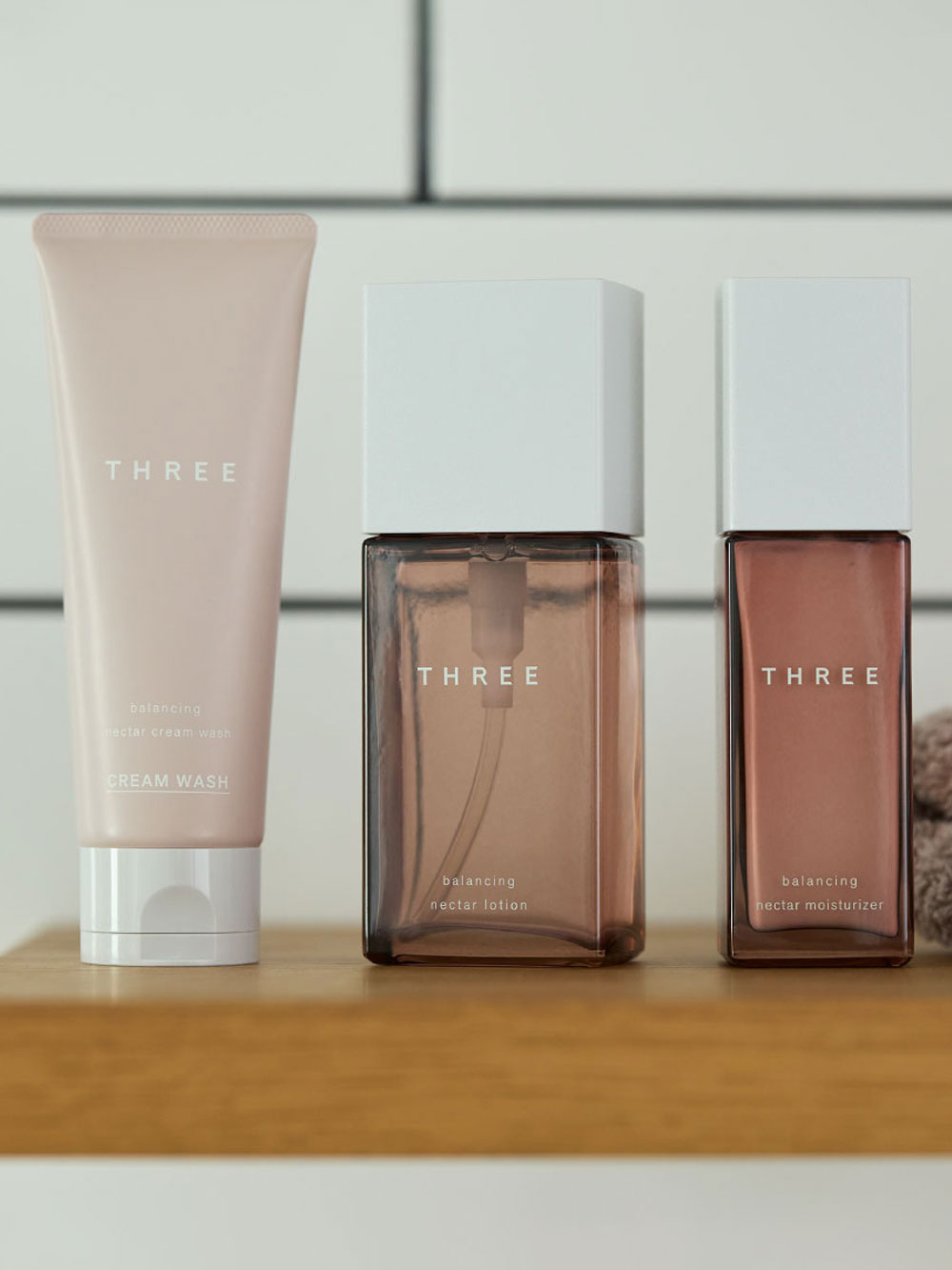 THREE Cosmetics Thailand | THREE Balancing Nectar